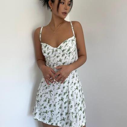 Low-cut Halter Sexy Holiday Floral Dress on Luulla